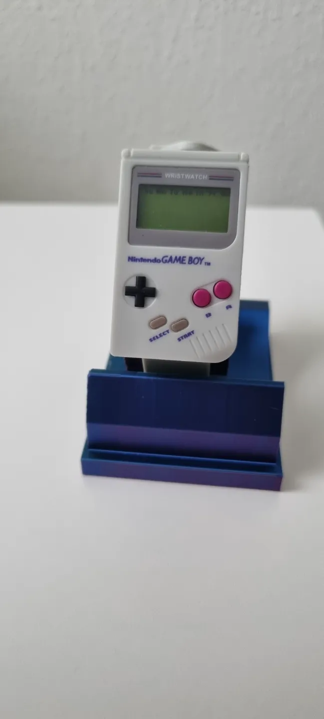 Gameboy Uhrhalter by MakkaroniToni - MakerWorld