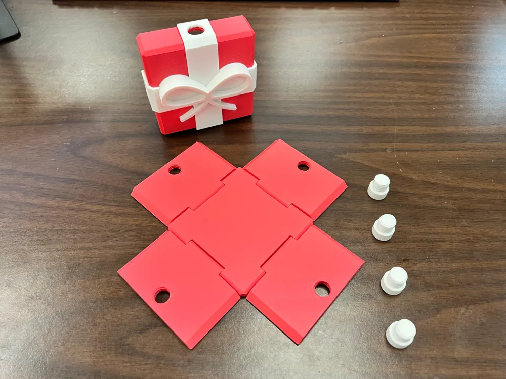 Just a little annoying Gift Box by Masiosare_bb - MakerWorld