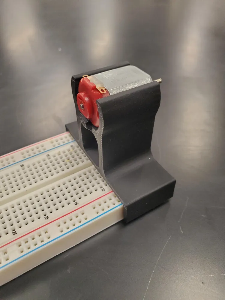 Steckplatinen-Gleichstrommotorhalterung mit Lasche – Kostenloses 3D ...