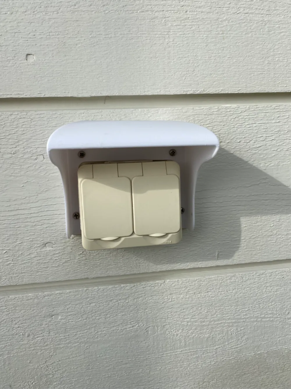 Weatherproof Cover for outdoor power socket - Free 3D Print Model ...
