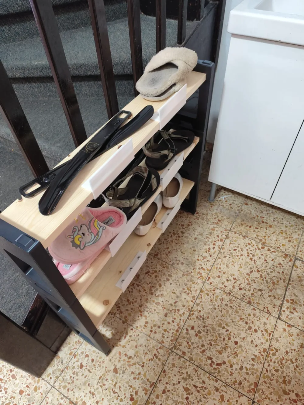 Modular shoe rack / stackable shelves by Yair Sarig - MakerWorld