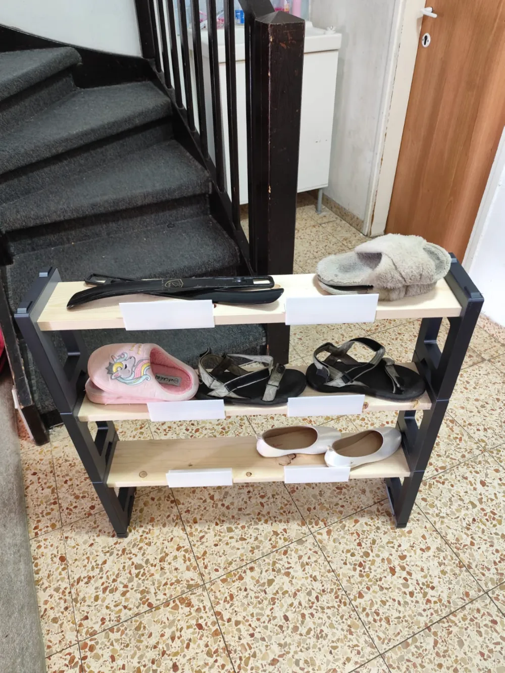 Modular shoe rack / stackable shelves by Yair Sarig - MakerWorld