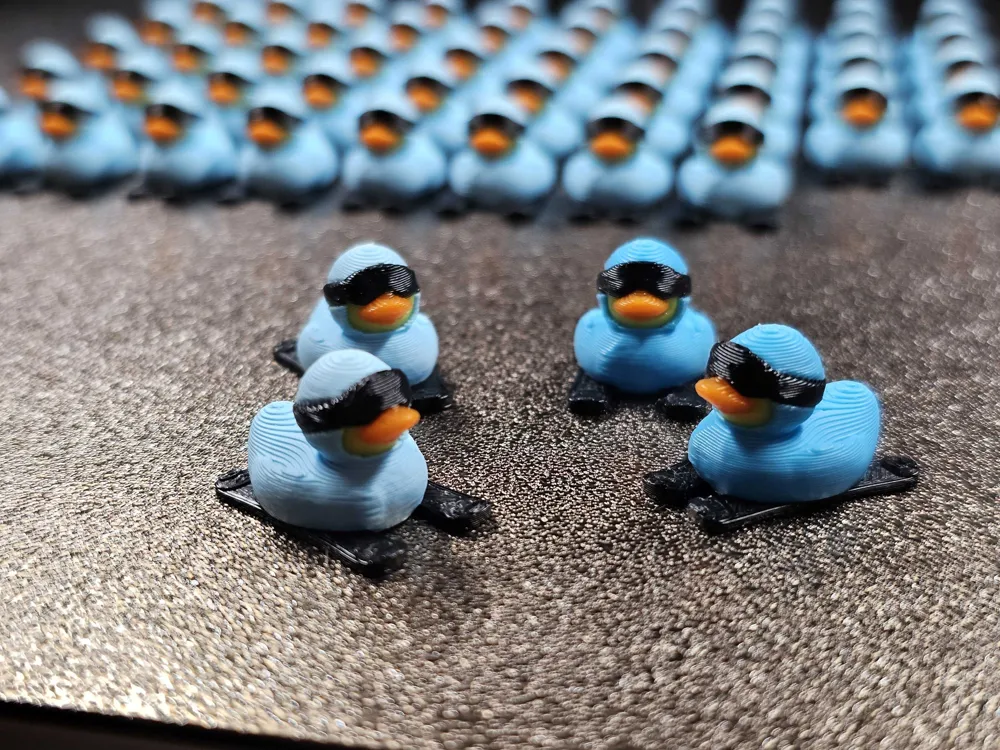 Patinho esquiador fofo | Decoração de pato de inverno por Karen Chau ...
