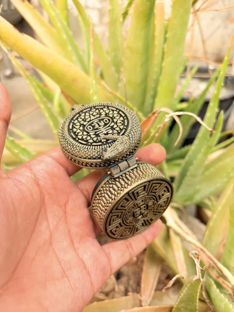 GOLD OREO OPIUM BOX JEWELERY CONTAINER by Opium3D MakerWorld: Download ...