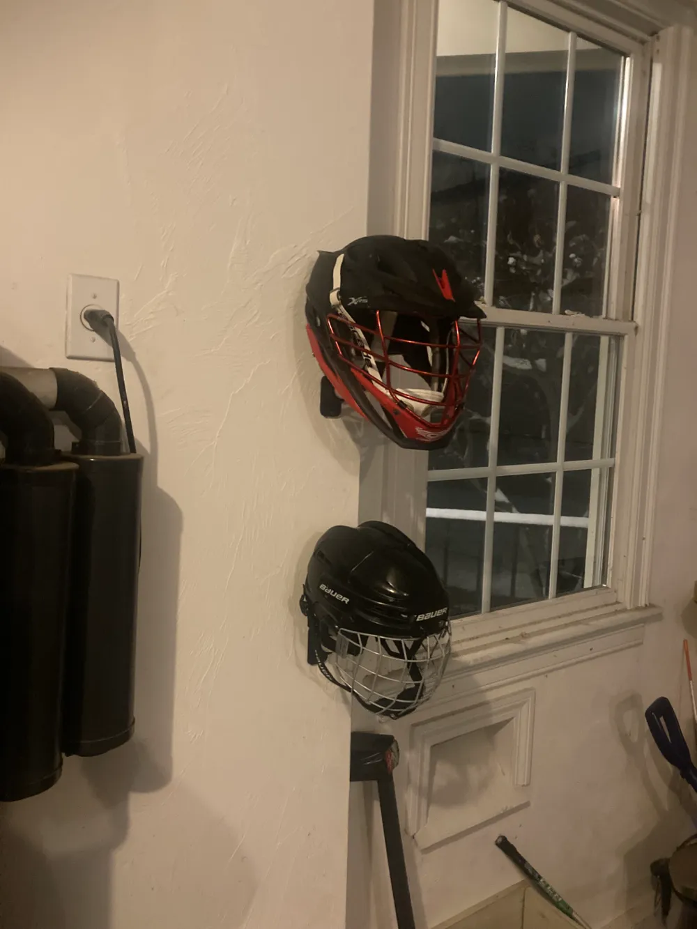 Helmet Holder - Free 3D Print Model - MakerWorld