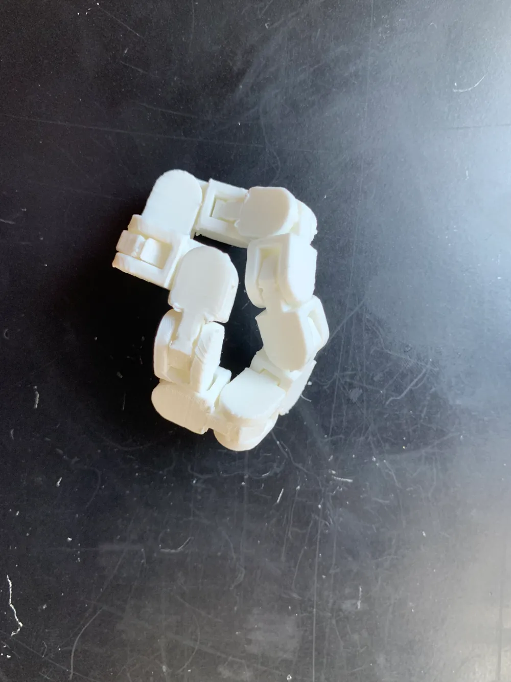 Fidget chain - Free 3D Print Model - MakerWorld