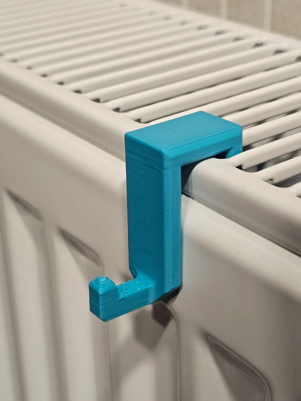 Stronger Radiator Towel Hook v2 (with magnet) by ArisTos - MakerWorld