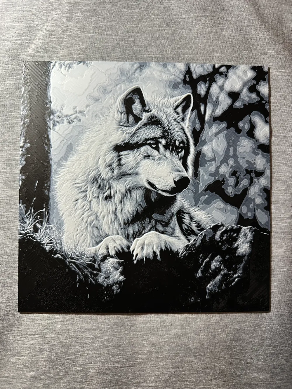 Wolf Hueforge, Black and White - Free 3D Print Model - MakerWorld