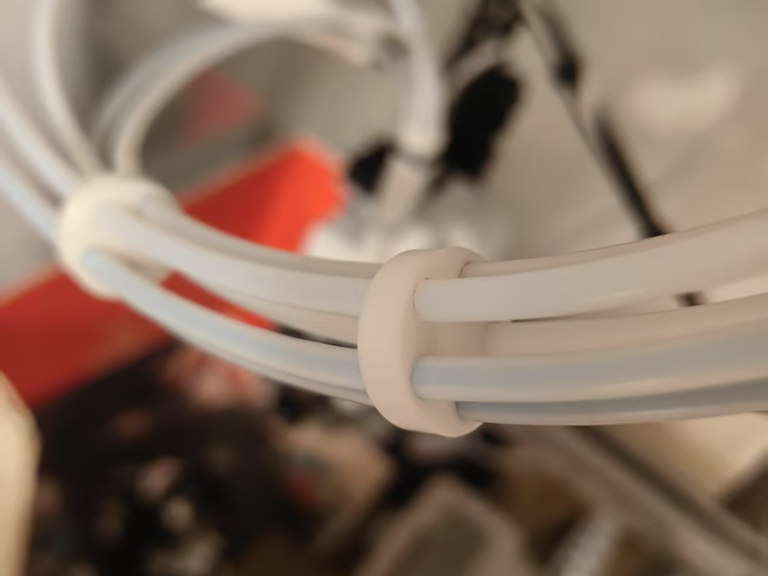 Five-way Filament Tube Fixture by 纳维尔与斯托克斯方程 - MakerWorld