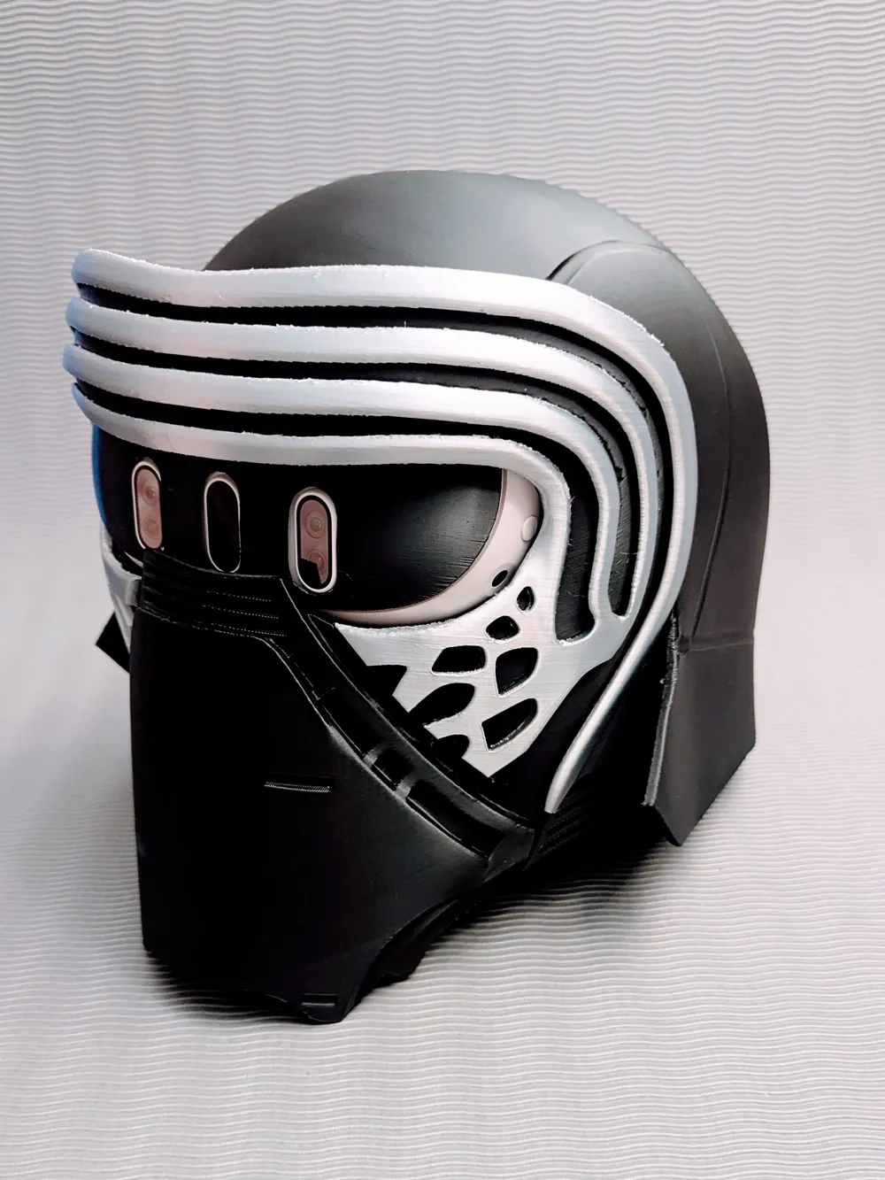 Kylo Ren Quest 3 Helmet by NovaHeadware MakerWorld: Download Free 3D Models