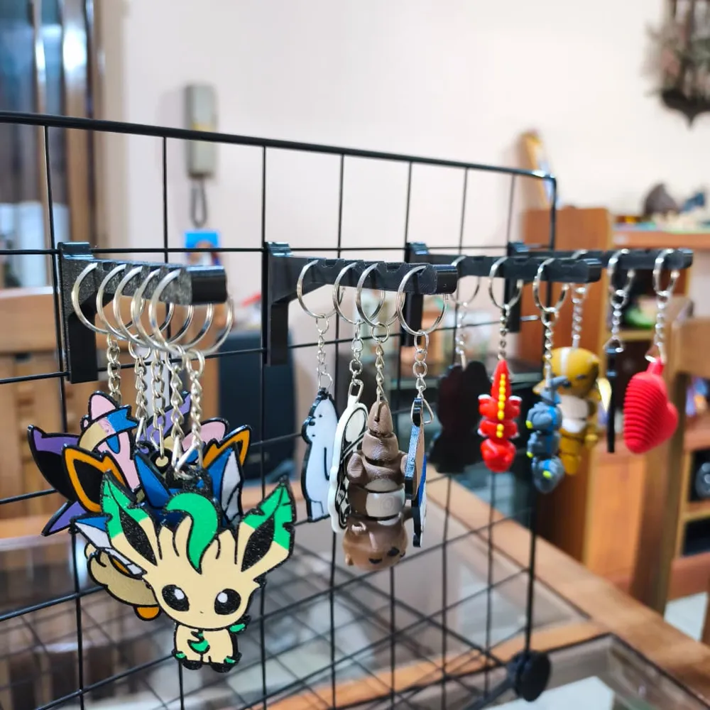 Keychain holder for mesh displays by Kchel MakerWorld: Download Free 3D ...
