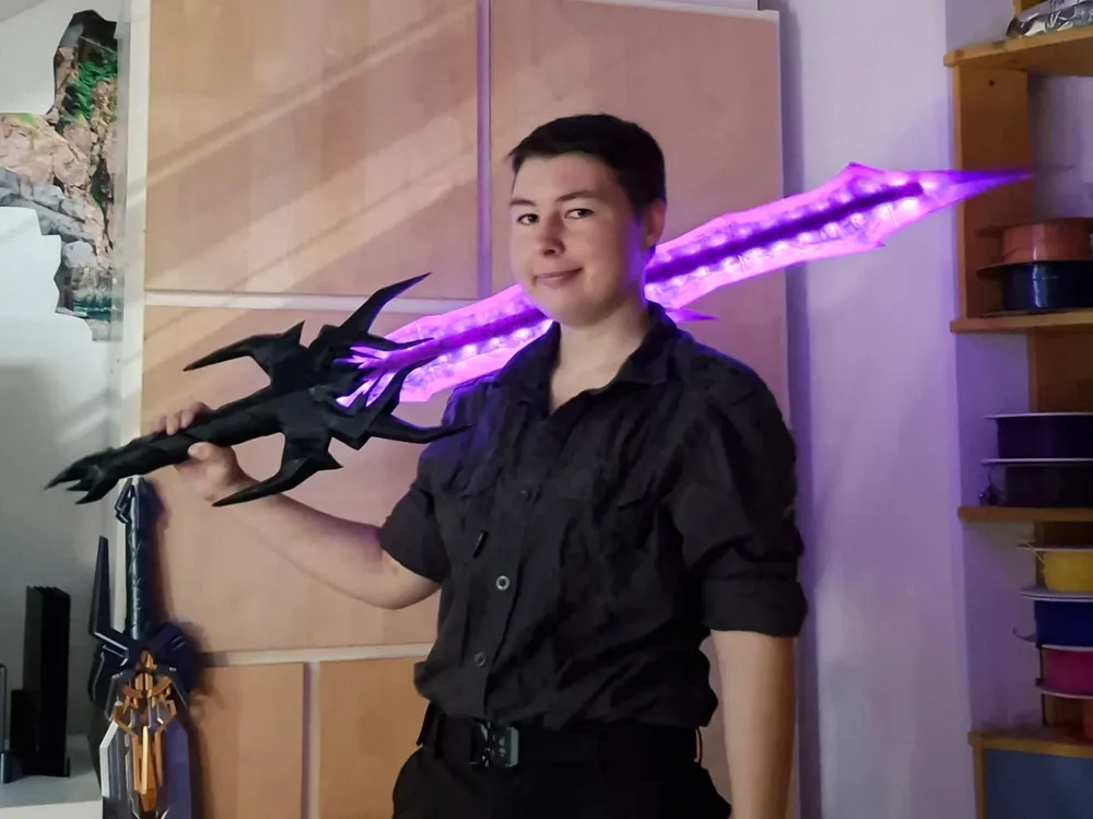 暗星之剑 - LED 版本（变形金刚：领袖之证） 来自 Sunshine_Design MakerWorld：免费下载 3D 模型