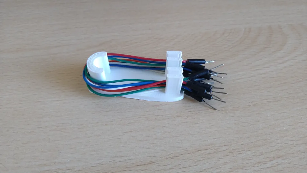 little cable holder - Arduino by exnic - MakerWorld