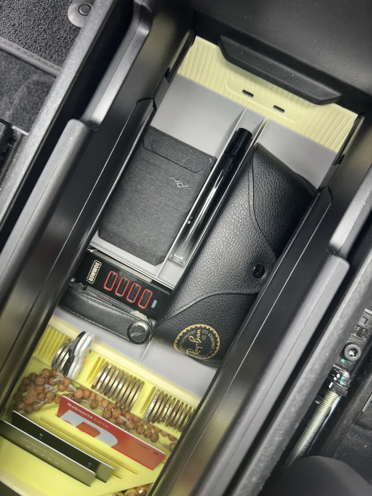 Volvo EX30 - Center console organizer Remixed by fzelenak - MakerWorld