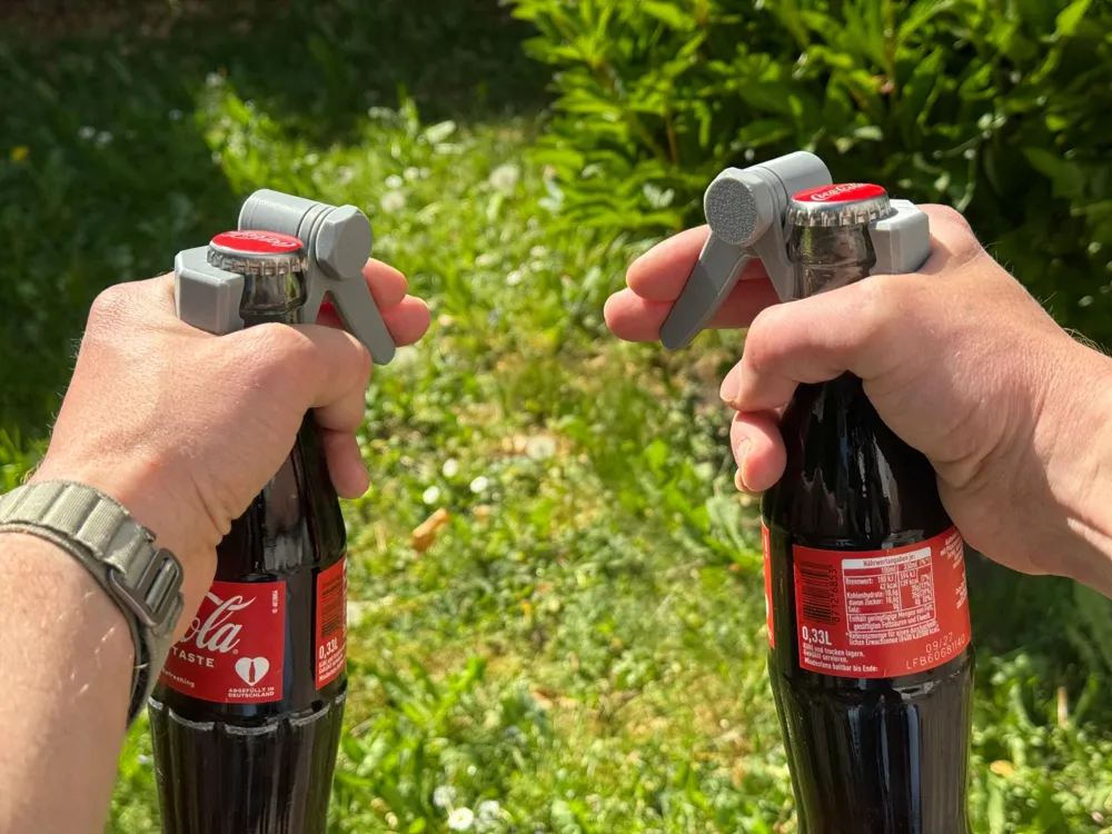 Single-Hand Bottle Cap Shooter - Free 3D Print Model - MakerWorld
