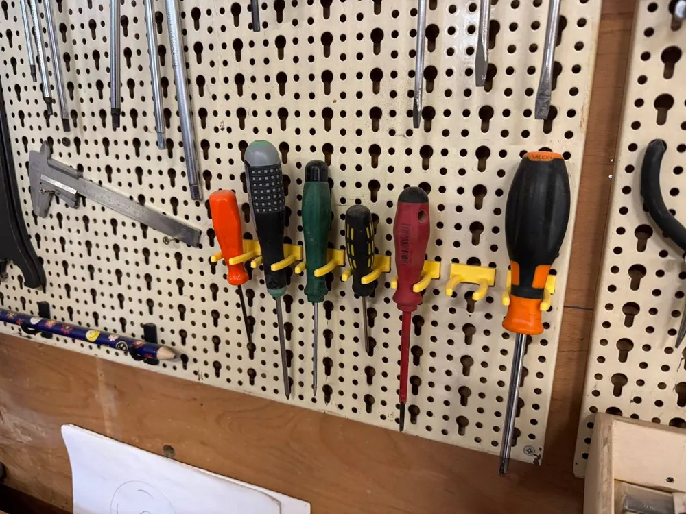 Pegboard Clips by Marco.GiLL91 - MakerWorld