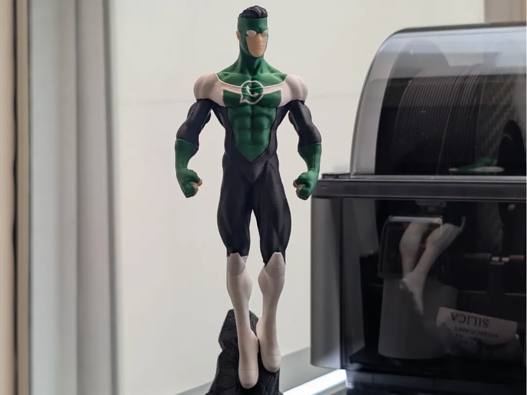 Invincible Whatsapp High-Detail Figure - Free 3D Print Model - MakerWorld