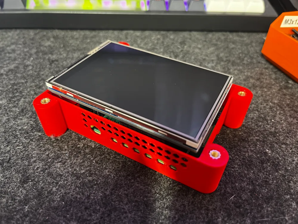 Raspberry PI 4 + LCD 3.5inch Case by ACNet3D - MakerWorld
