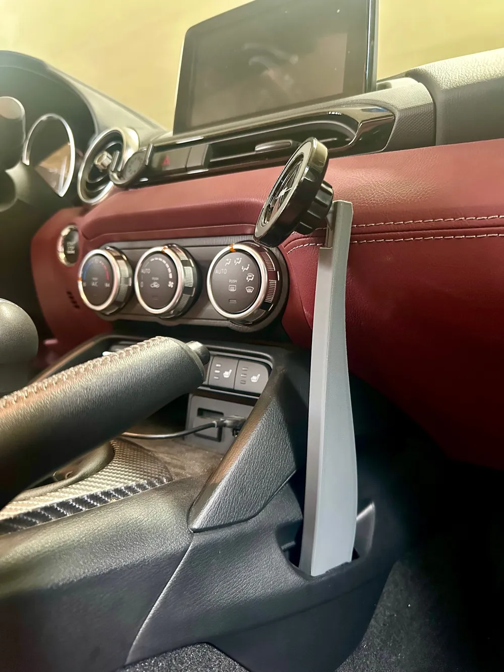 ND MX5 Miata Phone Holder by Graveworks MakerWorld: Download Free 3D Models