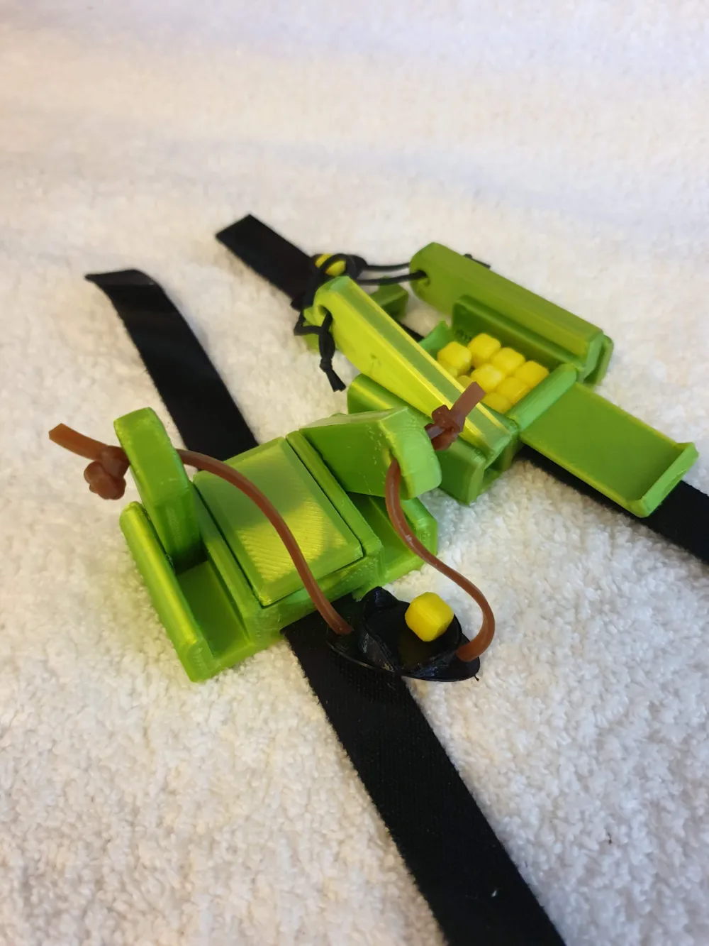 Mini Wrist Slingshot (Print-in-Place) by Jaatinen3D - MakerWorld