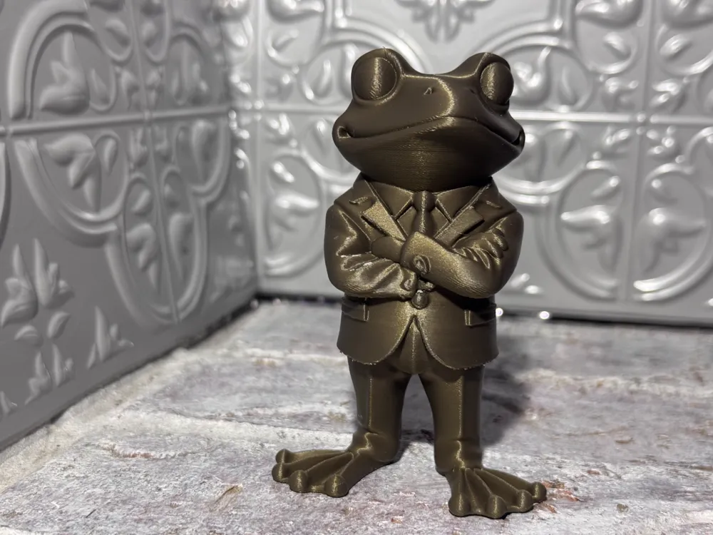 Dapper Frog In a Suit by CorwineCustoms.3D LLC MakerWorld: Download ...
