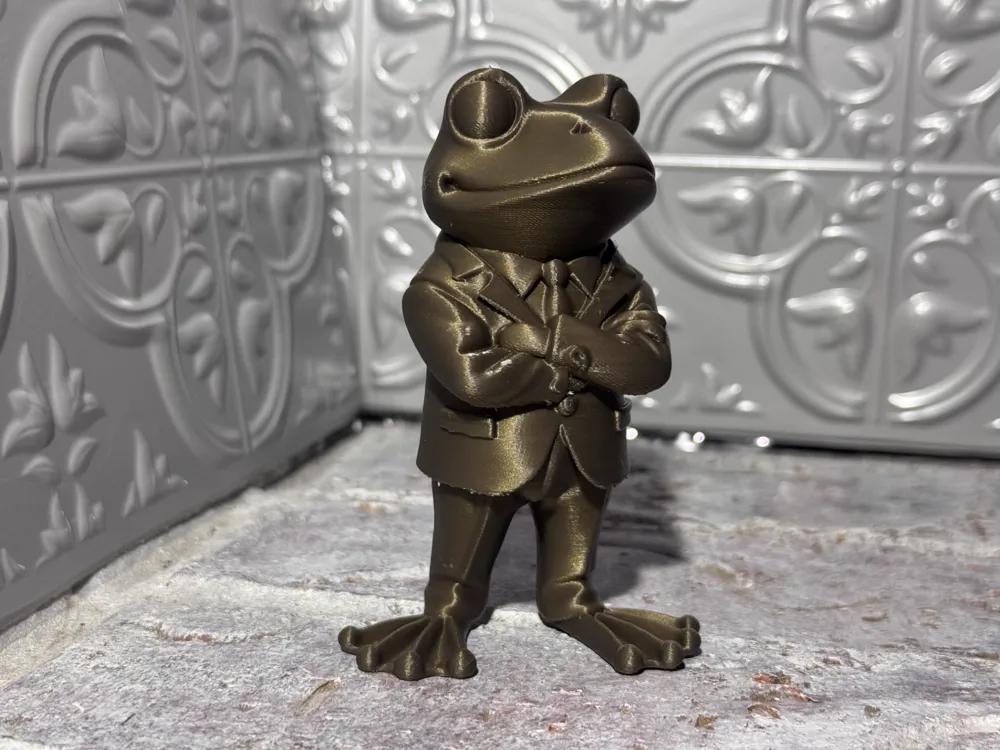 Dapper Frog In a Suit by CorwineCustoms.3D LLC - MakerWorld
