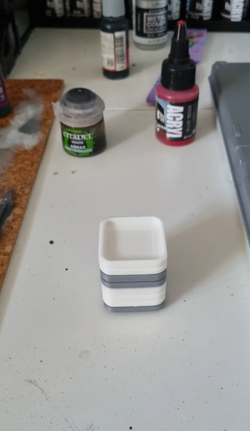Stackable Paint Palette by Thorlixa - MakerWorld