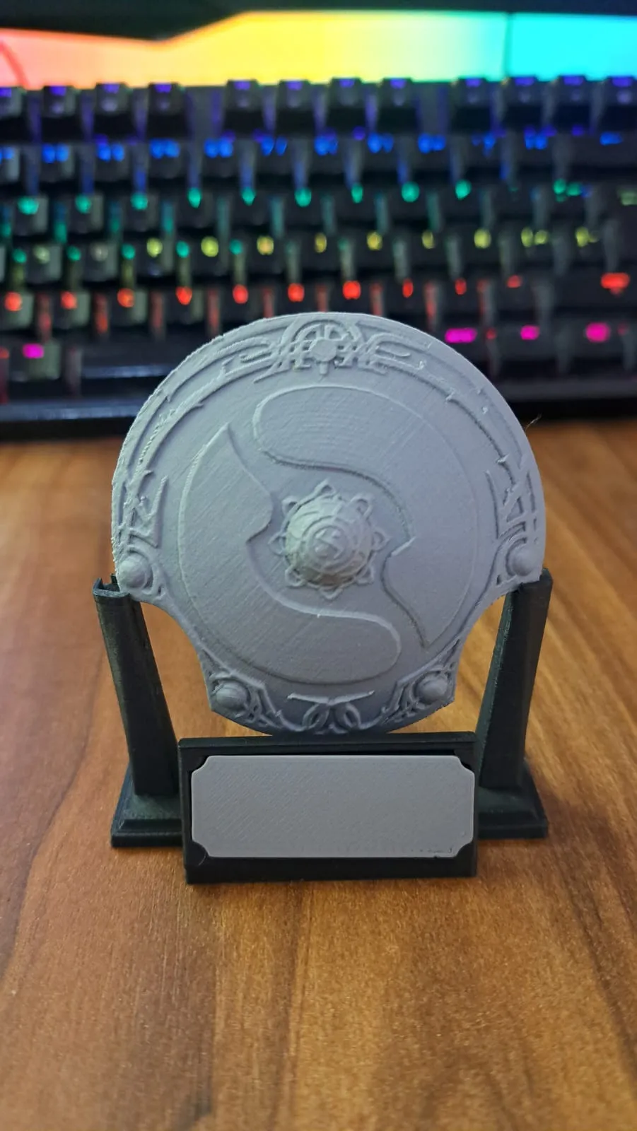 Dota 2 Champions Aegis with Stand and Plaque - Free 3D Print Model ...