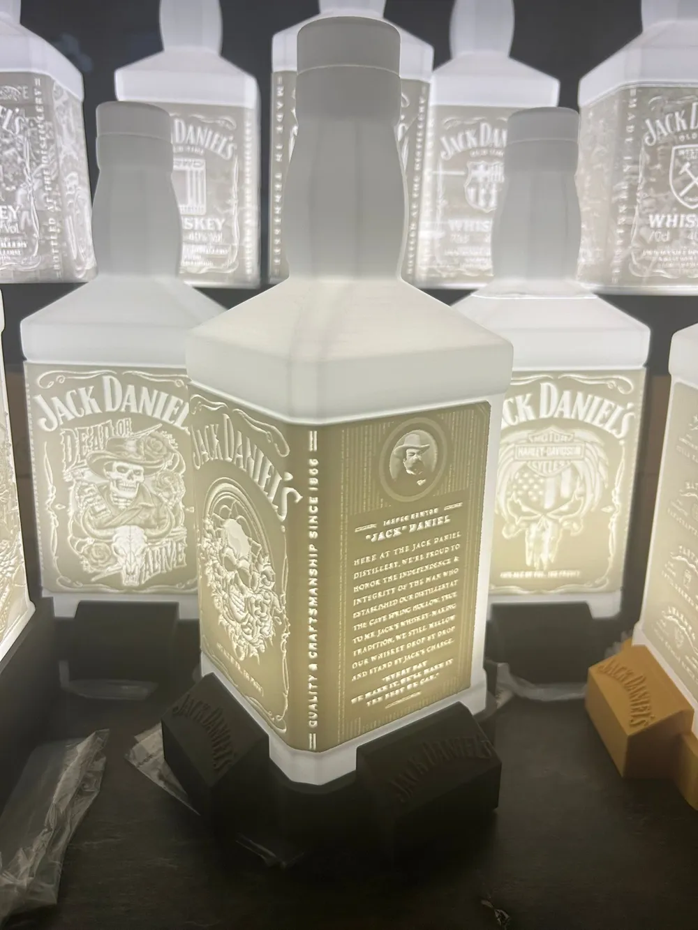 Litho - Jack Daniels - Cerled Skull - Free 3D Print Model - MakerWorld