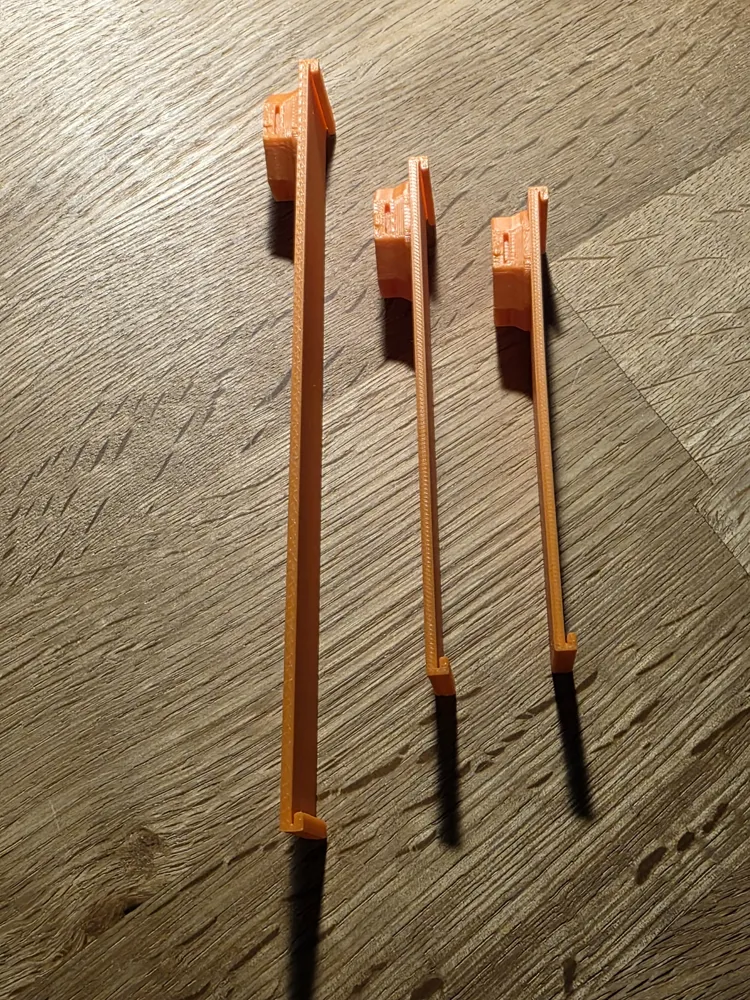 Minimalist Picture/Note Holder for Multiboard Remixed by blackalgomachen MakerWorld: Download ...