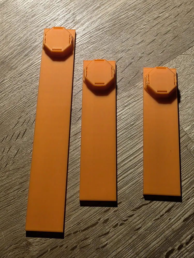 Minimalist Picture/Note Holder for Multiboard Remixed by blackalgomachen MakerWorld: Download ...