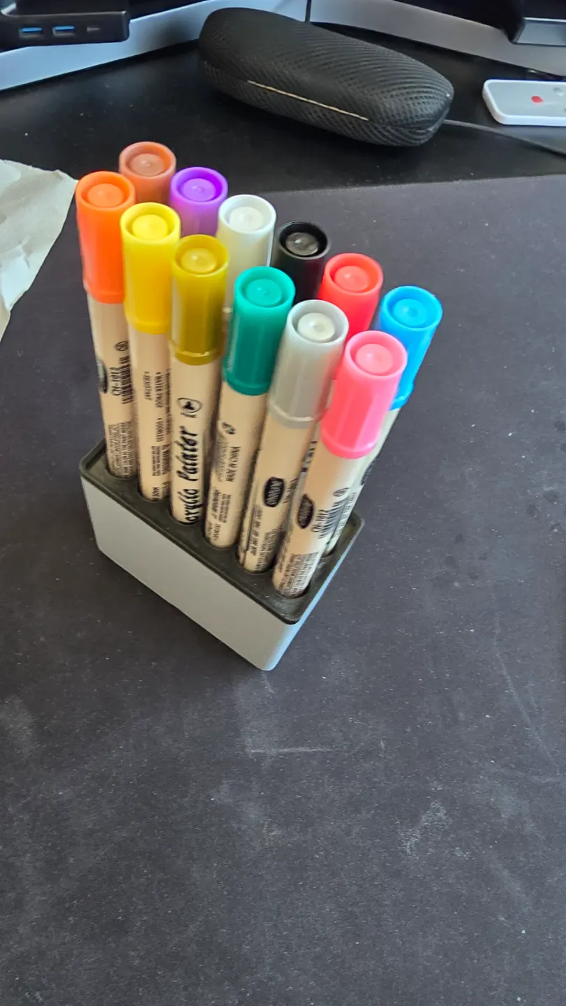 Gridfinity 2x1 for 12 acrylic markers by N3CRO*Vicio - MakerWorld