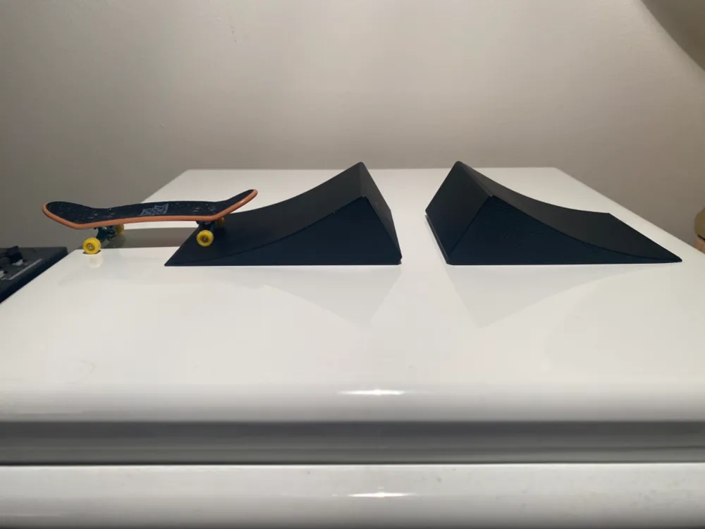 Classic Finger Board Skate Kicker Ramp - Free 3D Print Model - MakerWorld