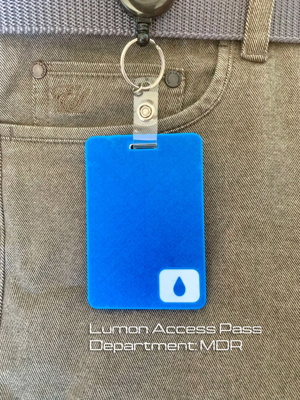 Lumon Access Pass holder for RFID cards Remixed by P1xellat3d ...