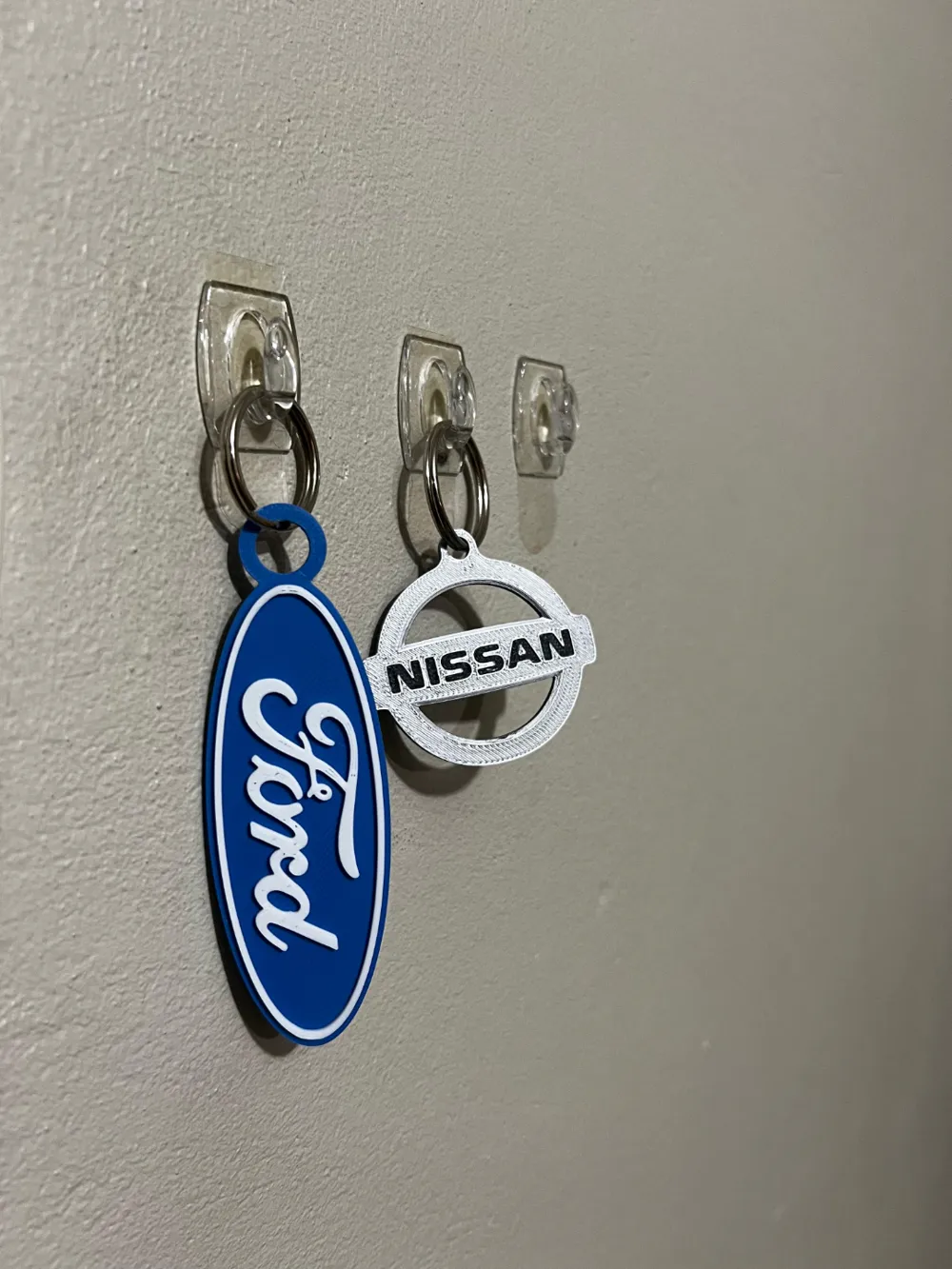 Ford Keychain by 3D Printing Home - MakerWorld