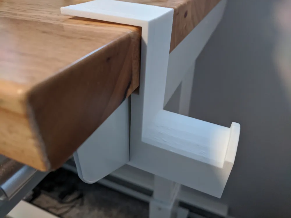 Husky Standing Desk Headphone Holder by kyle.harrity - MakerWorld