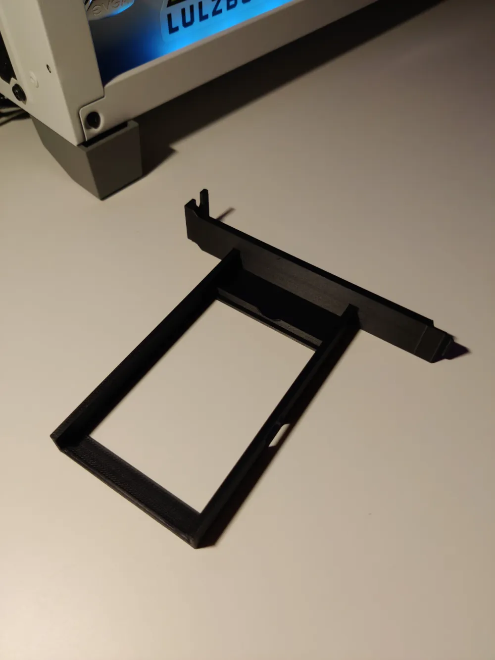 Turing 3.5 inch Smart Screen Frame - PCIe by SmorrForge MakerWorld ...