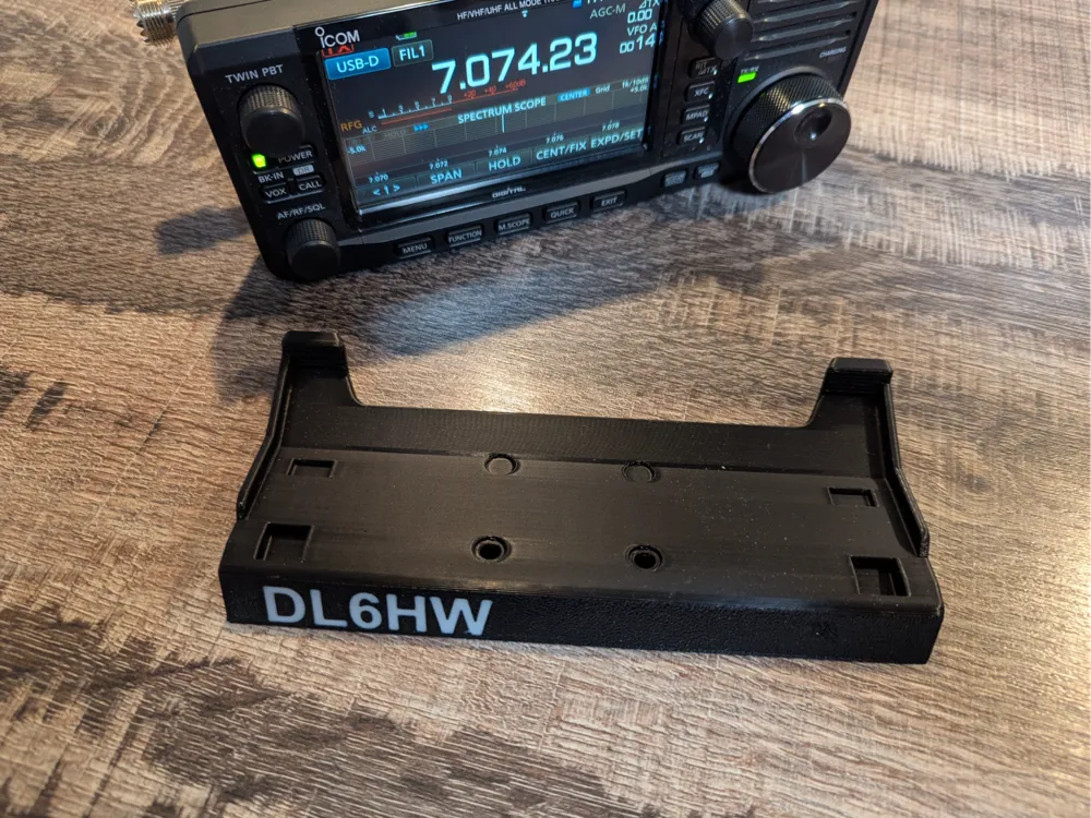 Icom IC-705 Desk Stand by waheiko81 - MakerWorld