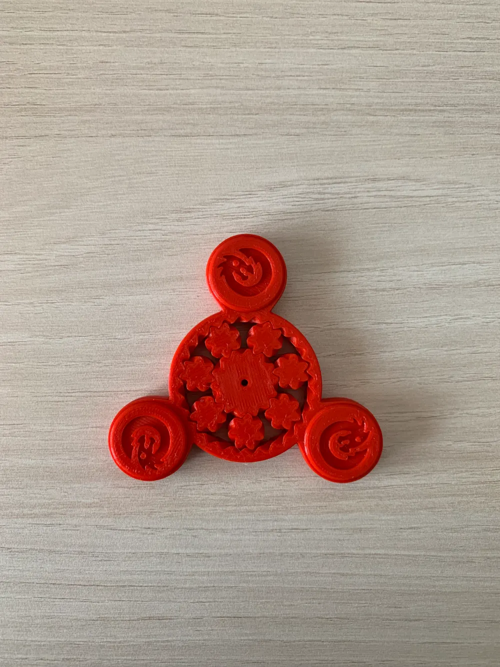 Fidget Spinner - Print in Place Remixed by Xeraj - MakerWorld