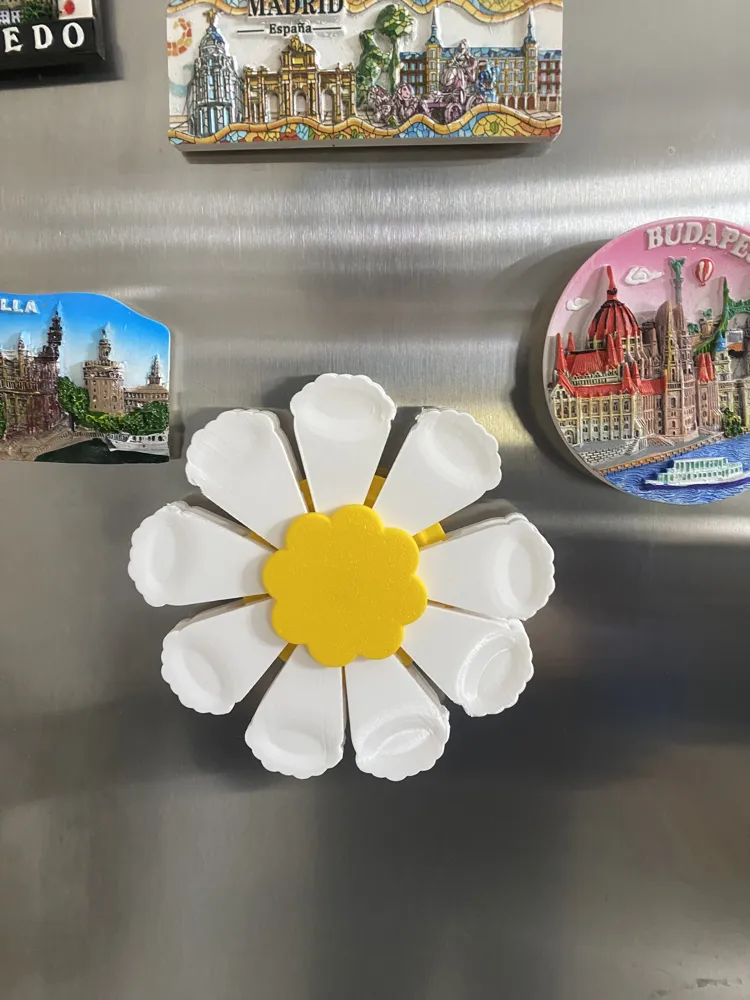 Flower Magnetic Bag Clip - Free 3D Print Model - MakerWorld
