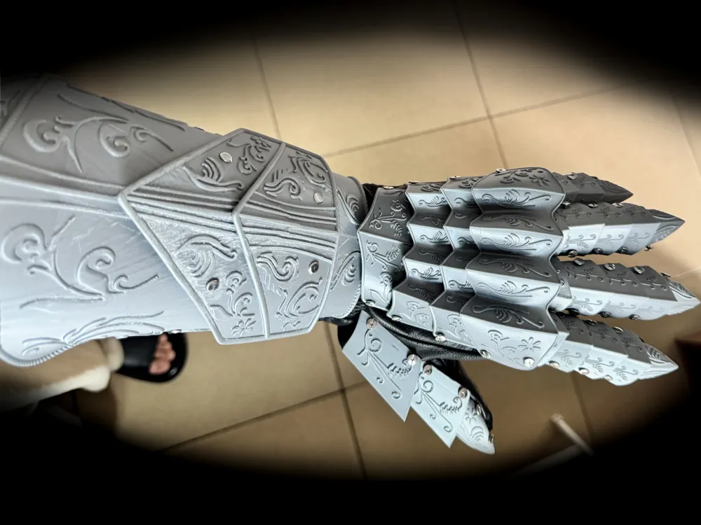 Medieval Gothic Gauntlet Wearable High Flexibility by akesong ...