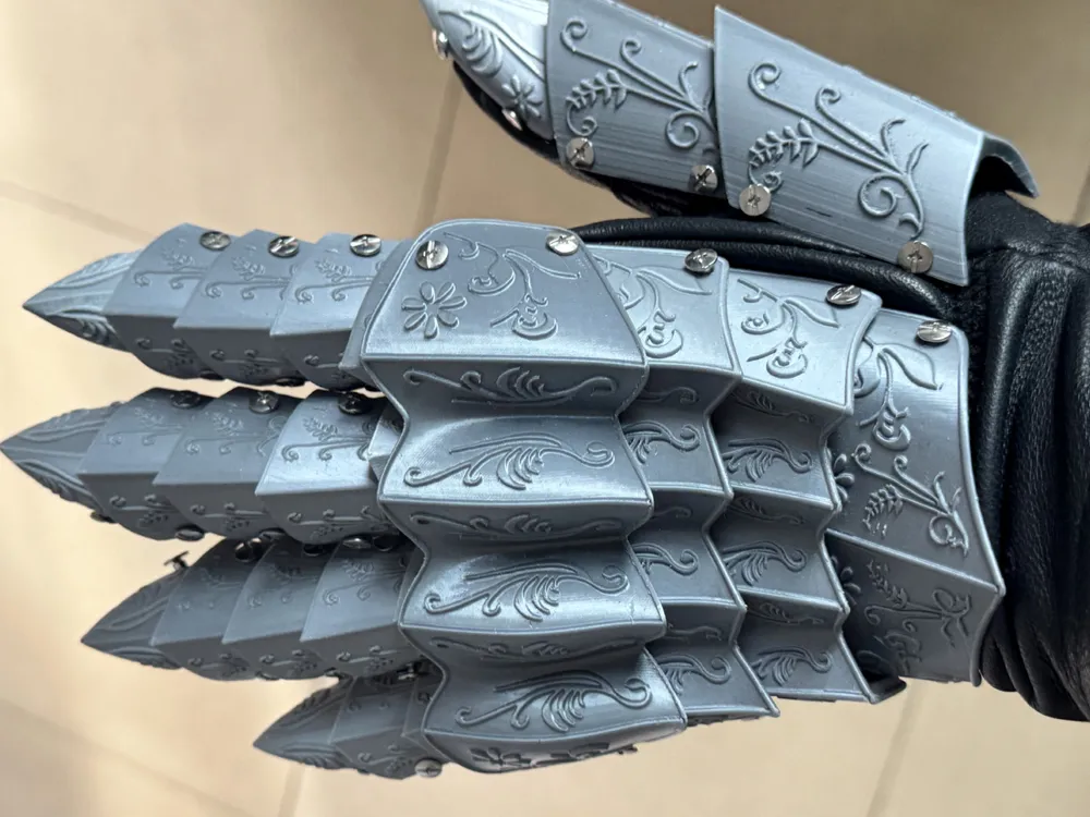 Medieval Gothic Gauntlet Wearable High Flexibility by akesong - MakerWorld