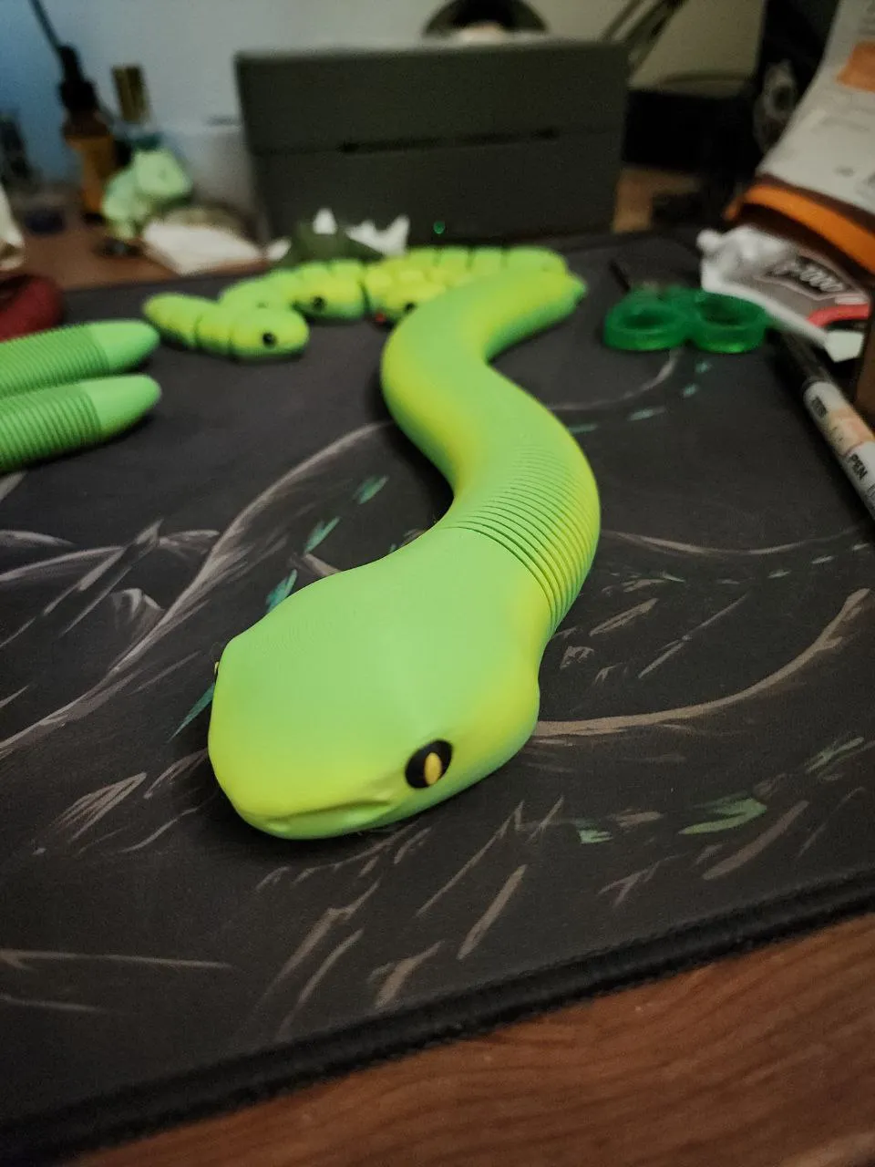 Slinky Snake [No AMS required] by Keyquake MakerWorld: Download Free 3D Models