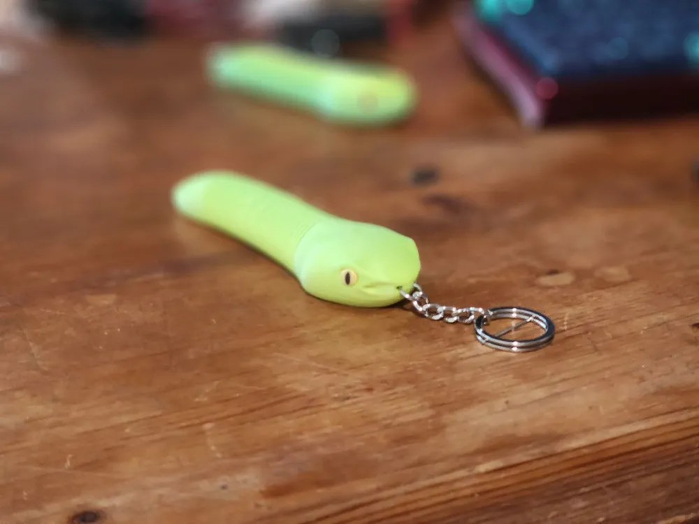 Slinky Snake [No AMS required] by Keyquake MakerWorld: Download Free 3D ...