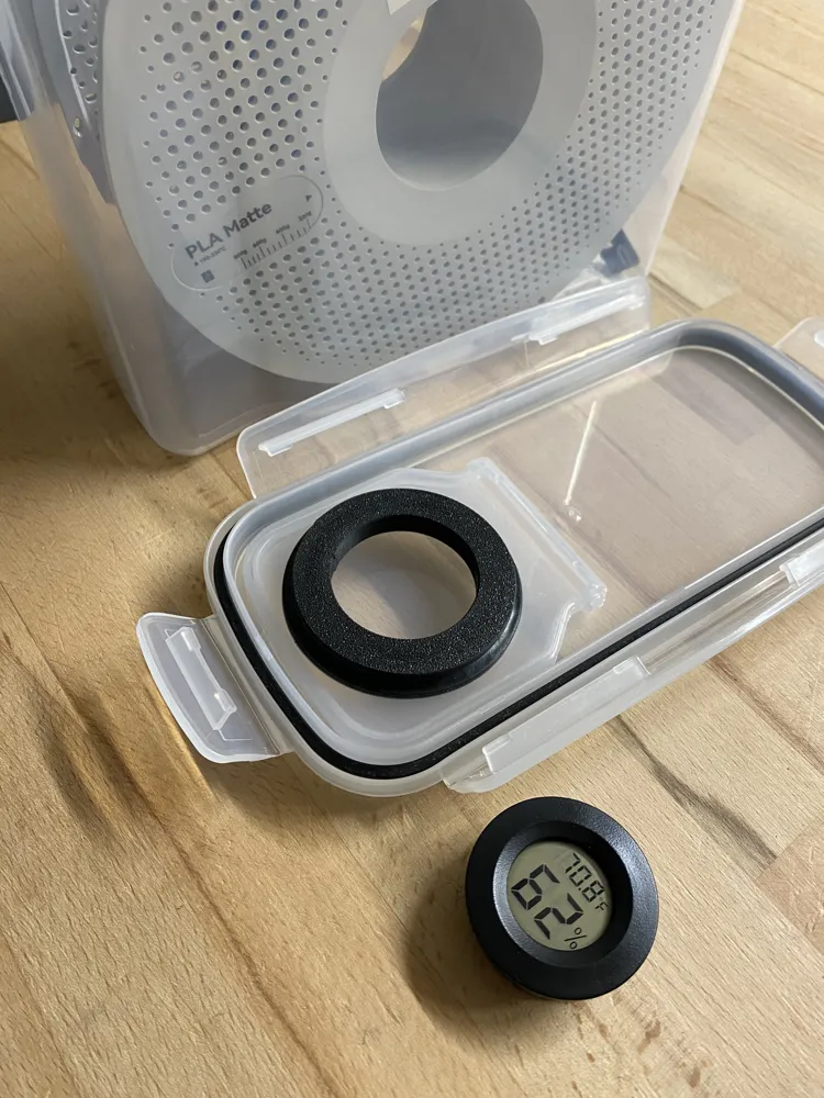 Hygrometer holder for 4L cereal storage containers - Free 3D Print ...