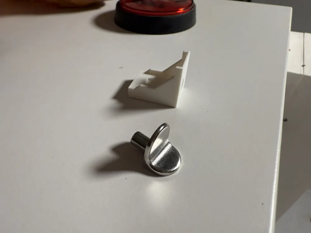 Shelf Peg Cover for 5mm L-Shaped Supports by tomtechie MakerWorld ...