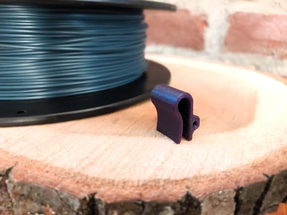 Filament Clip - Universal - GRIPPY CLIPPY by DJL 3DesignsMakerWorld ...