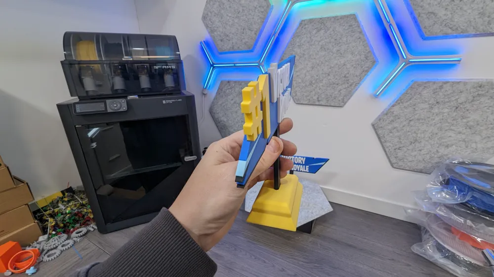 Fortnite Trophy #1 Victory Royale - Free 3D Print Model - MakerWorld