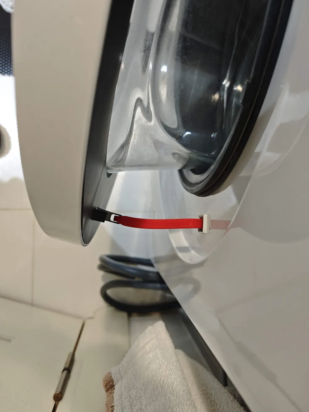 Bosch Washing Machine Door Prop - Free 3D Print Model - MakerWorld