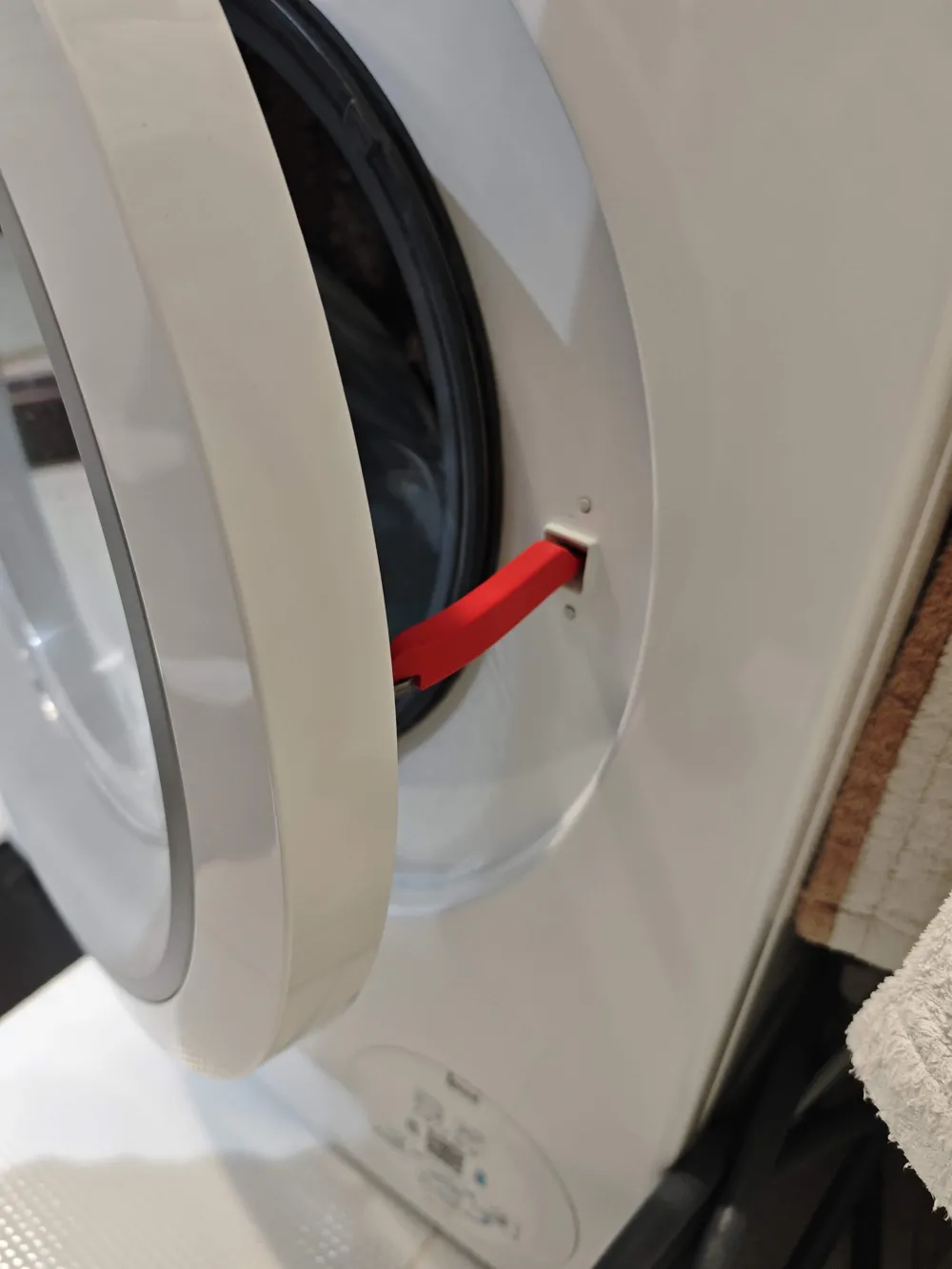 Bosch Washing Machine Door Prop - Free 3D Print Model - MakerWorld